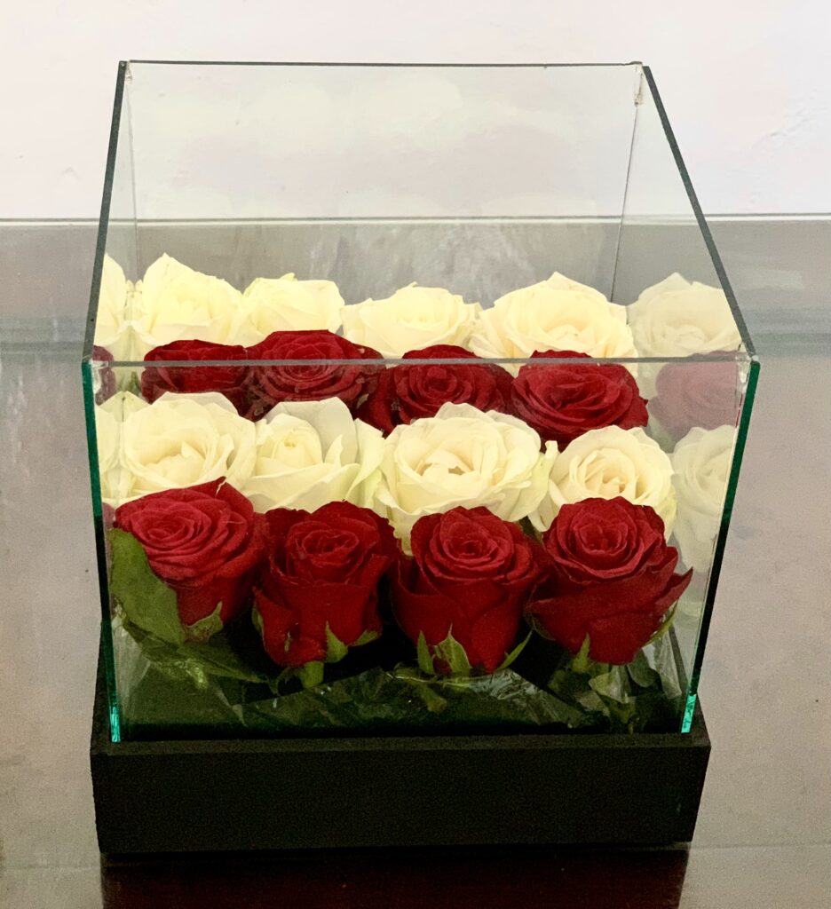 A Luxury Flower Box arrangements | Jasmine Flowers & Gifts Amman Jordan